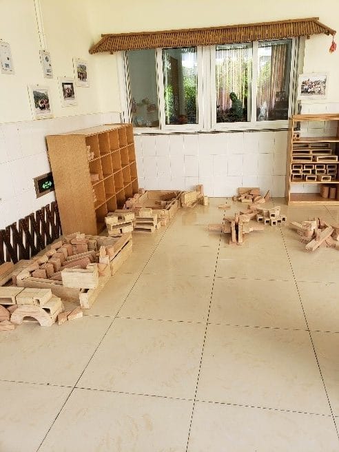 What Are True Play Environments and What Do They Look Like?